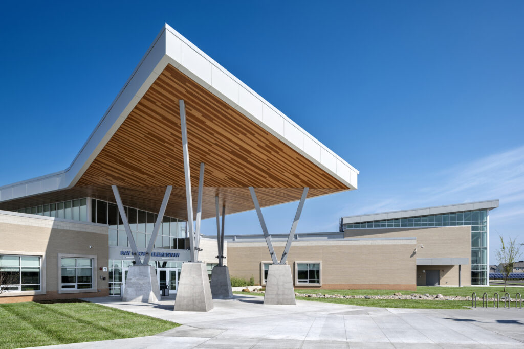 Ray Crowe Elementary - Longboard Architectural Products