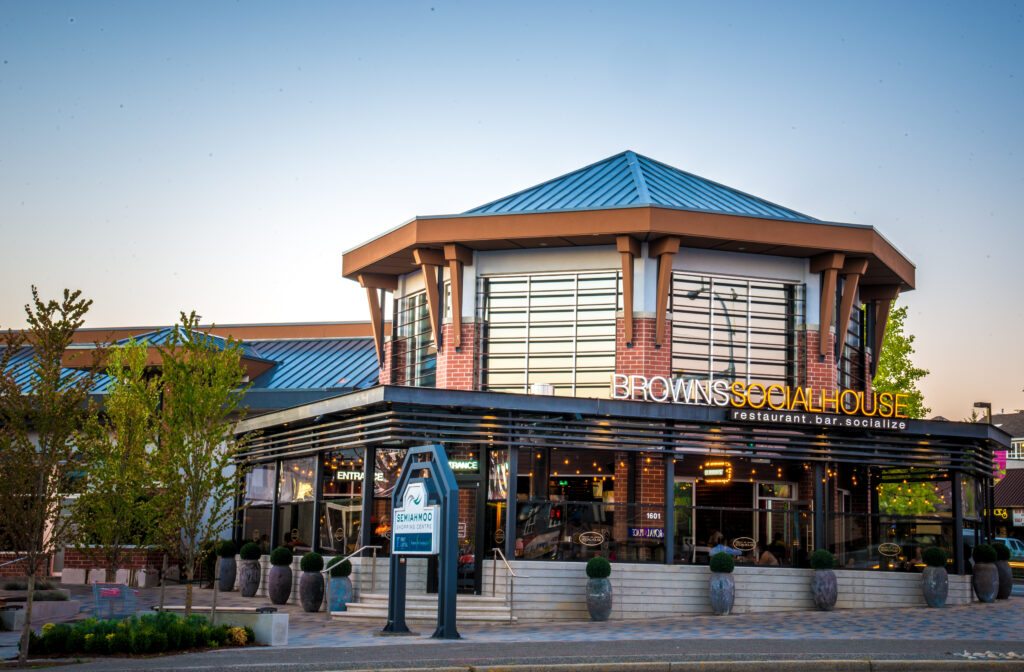 Semiahmoo Shopping Centre - Longboard Architectural Products